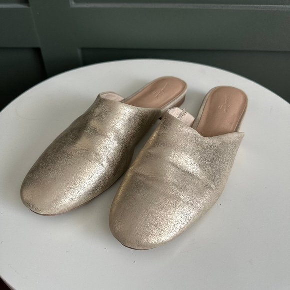 Universal Thread | Shoes | Gold Mule Slip Ons | Poshmark